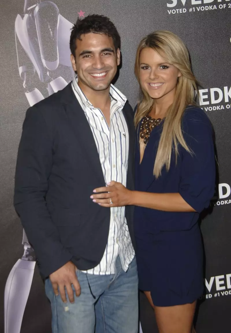 Ali Fedotowsky 單身女郎 第一印象 Rose Roberto Martinez