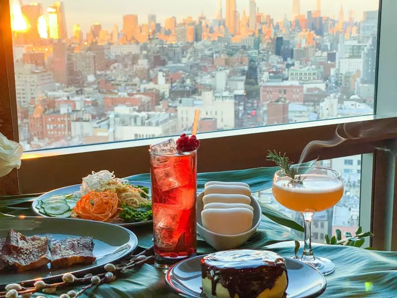 Các món đặc biệt trong ngày lễ tình nhân của The Crown NYC: Cocktail quyến rũ, Đồ ăn ngon