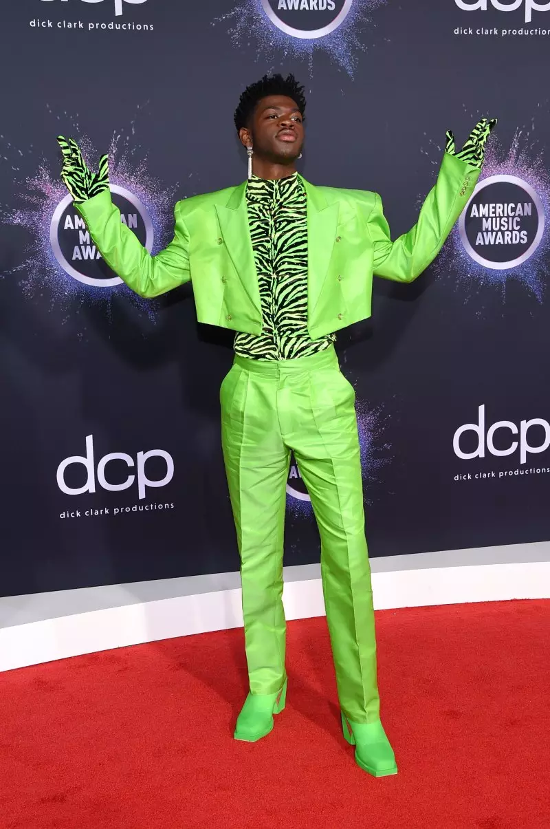 Lil Nas X vislabāk ģērbtie 2019 AMA