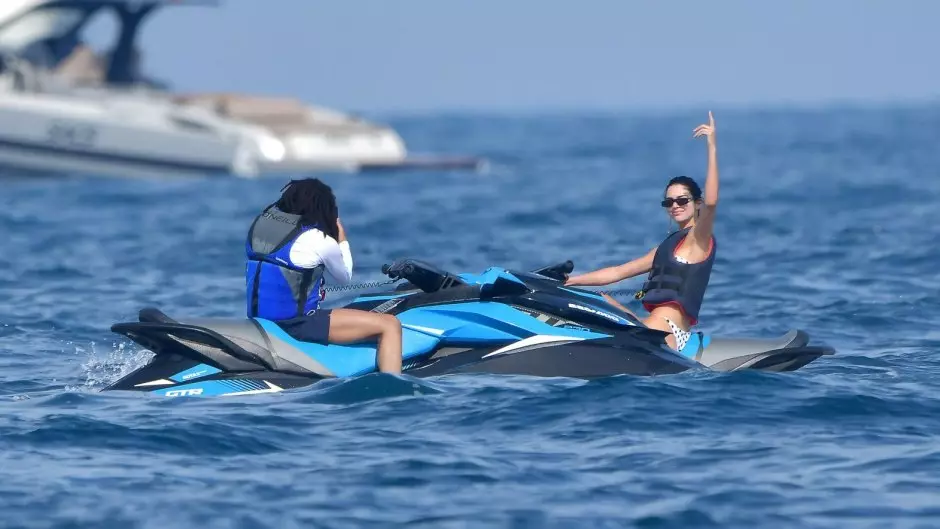 Kendall-jenner-luka-sabbat-jetski