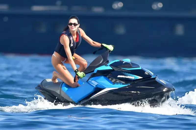 Kendall-jenner-luka-sabbat-jetski