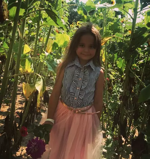 Pauly D Daughter: Amabella Sophia Markert'in Bugün Nasıl Göründüğünü Görün!