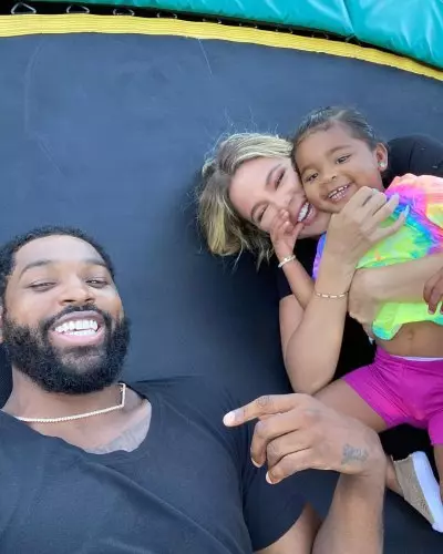 Khloe Tristan True na trampolíne