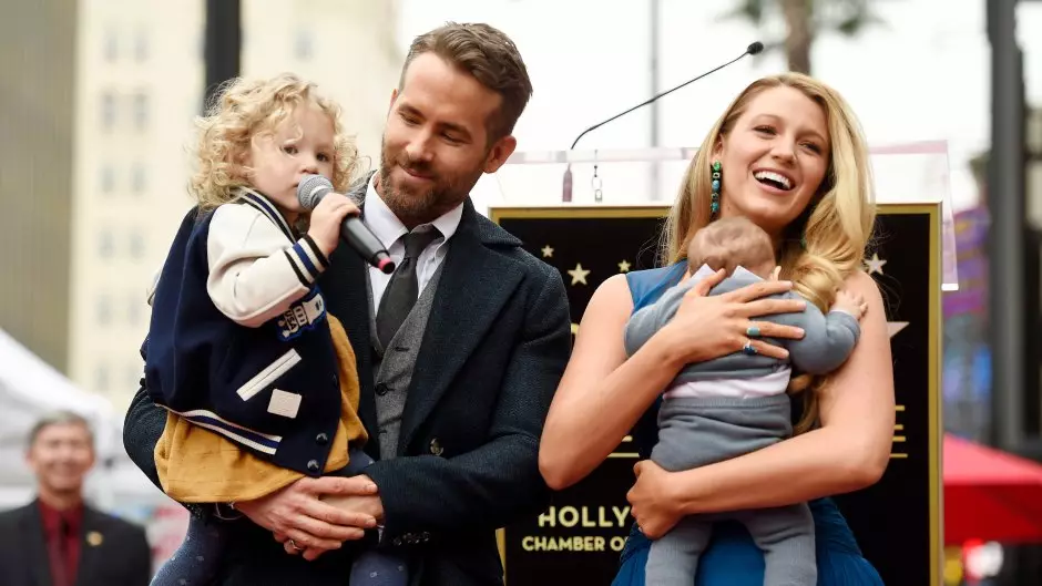 Rayan Reynolds, Blake Lively və onların iki qızı Ceyms və İnez