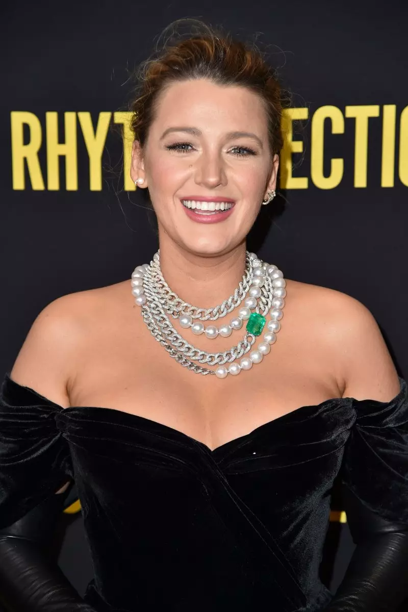 Blake Lively Red Carpet Glam «The Rhythm Section» фильмінің премьерасы, келулер, Бруклин музыка академиясы, Нью-Йорк, АҚШ - 27 қаңтар 2020 ж.