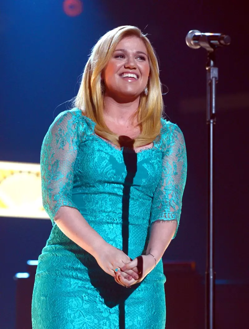 kelly clarkson body transformation