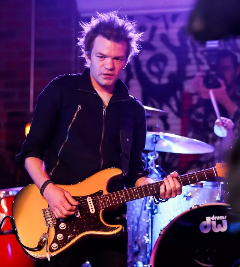 Deryck whibley