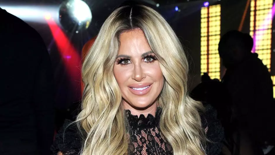 Kim Zolciak-Bermann ngungkabkeun Diet sareng Rutin Latihan Anu Ngajaga Pinggangna Langsing sareng Fit