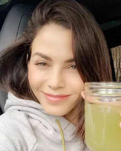 UJenna Dewan Esela Ijusi yeCelery