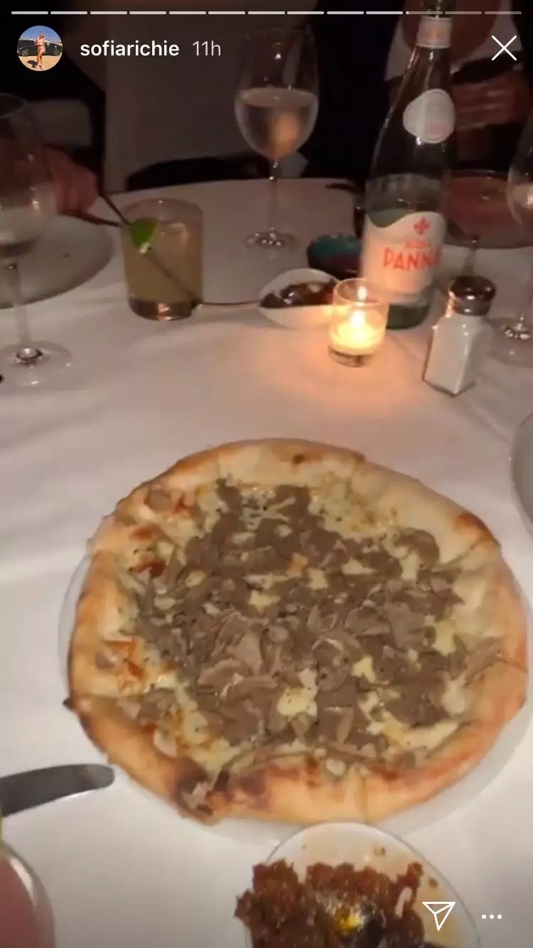 trüflü pizza