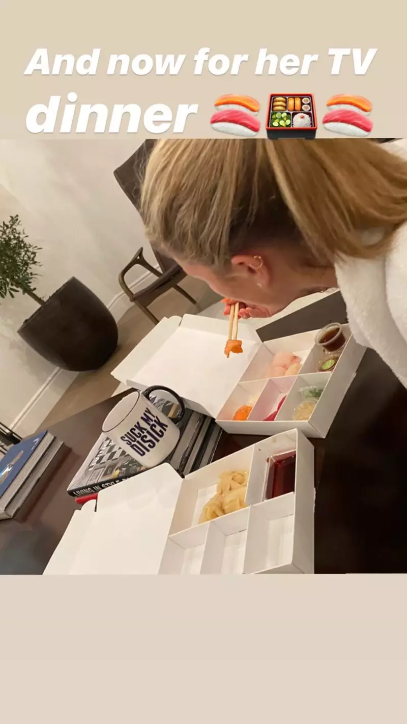 Sofia Richie Sushi Jaten Etxean