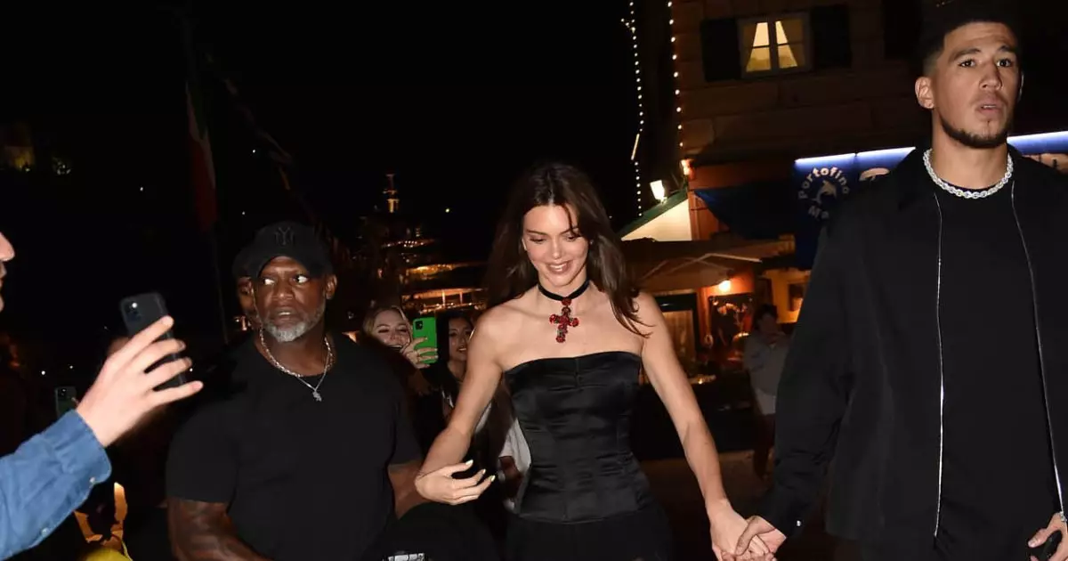 Kendall Jenner n'umukunzi Devin Booker Amafoto meza