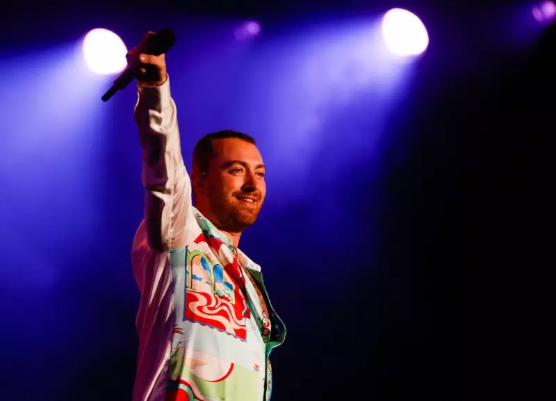 Il-premjijiet Sam Smith juru prestazzjoni