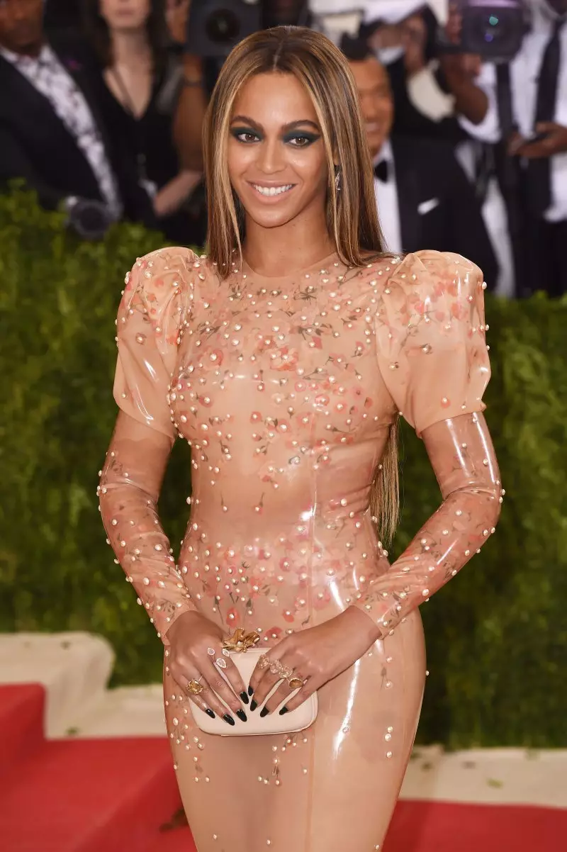 Plastická chirurgia Beyonce
