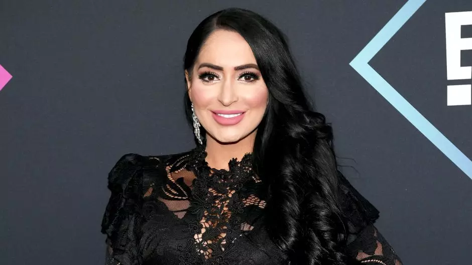 Bintang Jersey Shore Angelina Mengungkapkan Dia Telah Berjuang Dengan Depresi Saya Tidak Sama