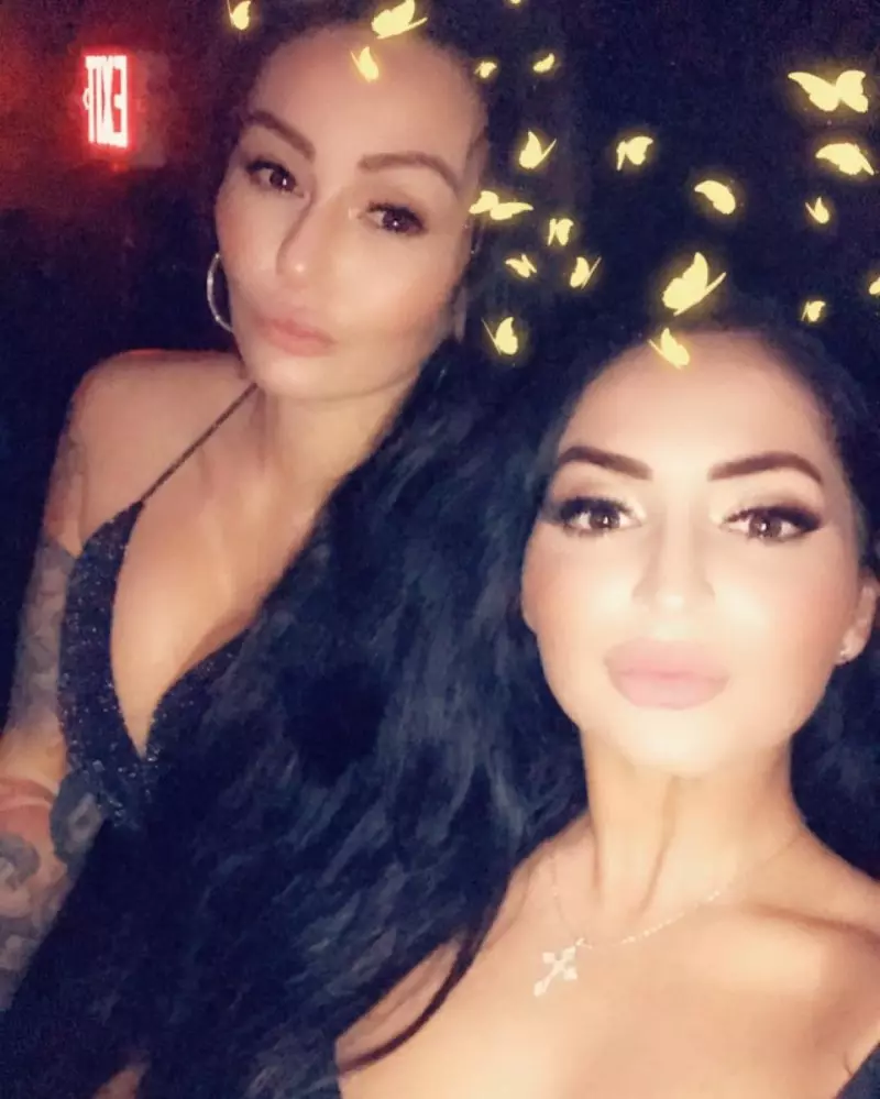 Bintang Jersey Shore Angelina Mengungkapkan Dia Telah Berjuang Dengan Depresi Saya Tidak Sama