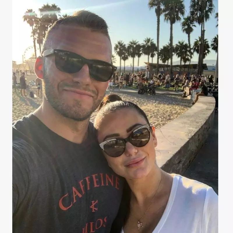 Zach Clayton Met JWoww op die strand