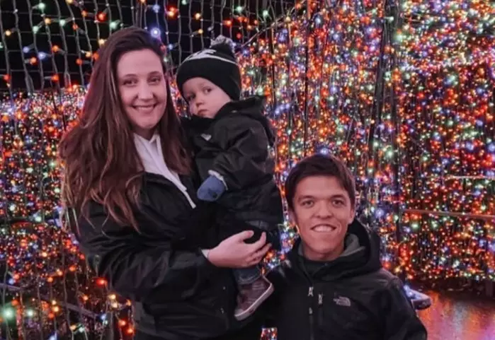 Cronologia de les relacions de Little People, Zach i Tori Roloff de Big World Des del 2010 fins avui