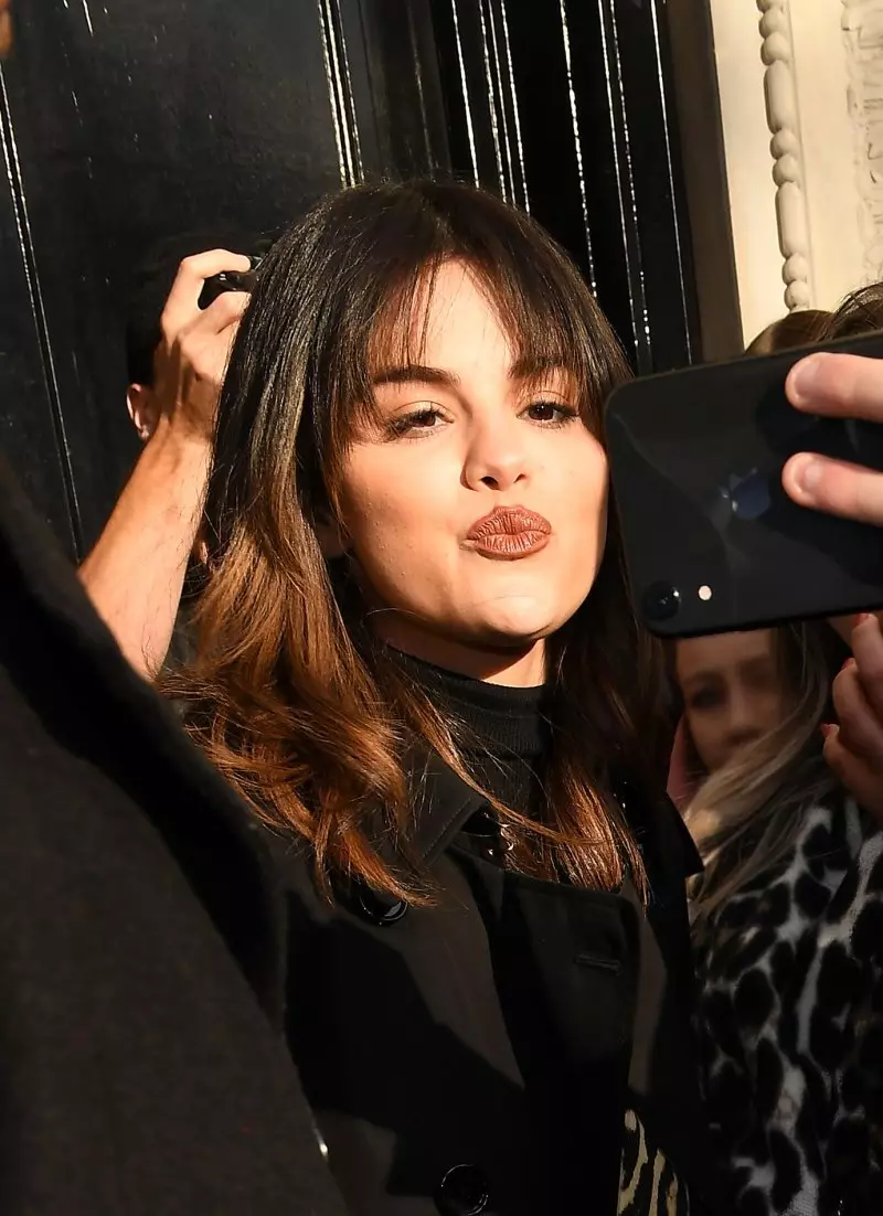 Selena Gomeziň “Seýrek” albomynyň sözleri Jastin Biber Splitden soň nädip bejerilendigini görkezýär