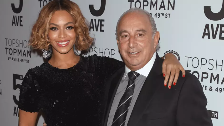 Beyonce-Poserar-Med-Ivy-Park-Delägare-Philip-Green-I-2014