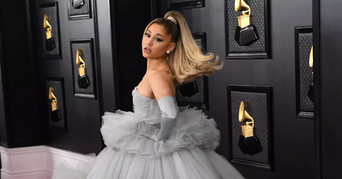 Ariana Grande est-elle aux VMA 2021 ? Le chanteur a sauté malgré les noms