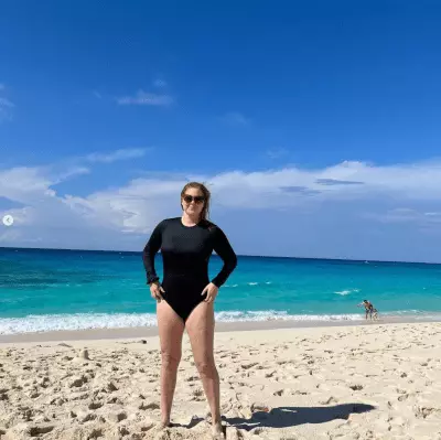 Amy Schumer သည် ရေကူးဝတ်စုံအသစ်တွင် နှုတ်ခမ်းကို စုပ်ထားကြောင်း ထုတ်ဖော်ခဲ့သည်- 'ငါ ကောင်းတယ်'
