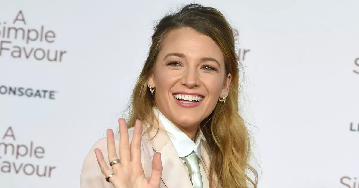 Čistá hodnota Blake Lively: Jak vydělává peníze herectvím, režií