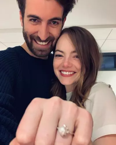 Emma Stones förlovningsberättelse med fästman Dave McCary