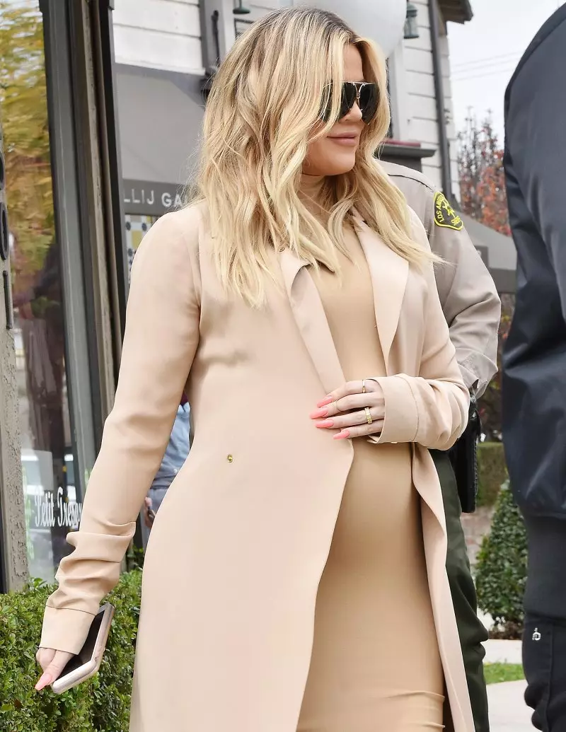 UKhloe Kardashian ukhulelwe ngeNyaniso