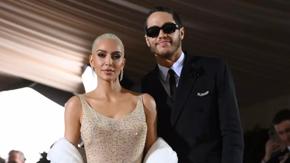 Kim Kardashian i Pete Davidson dzielą intymne chwile i pocałunki na Instagramie