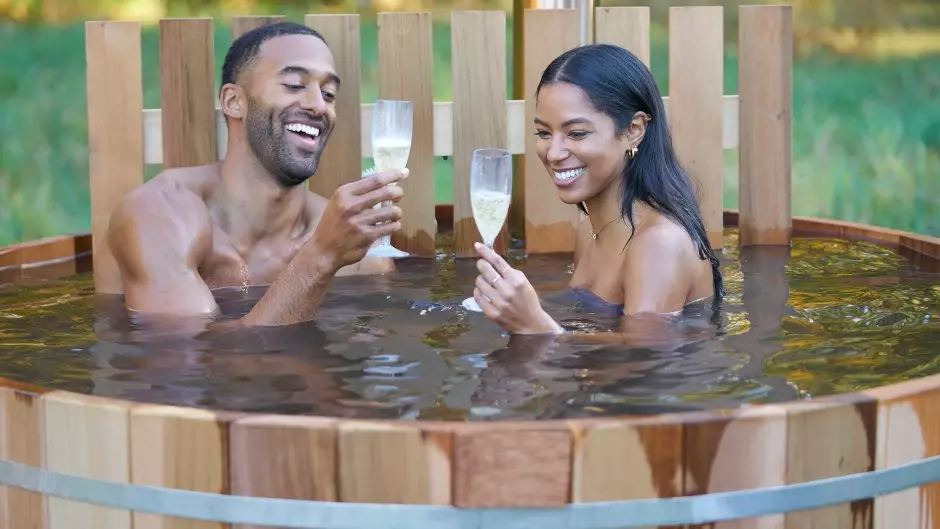 Ọnye na-bụ Bri Springs? Bachelor Matt James 'onye na-asọmpi Job na ndị ọzọ