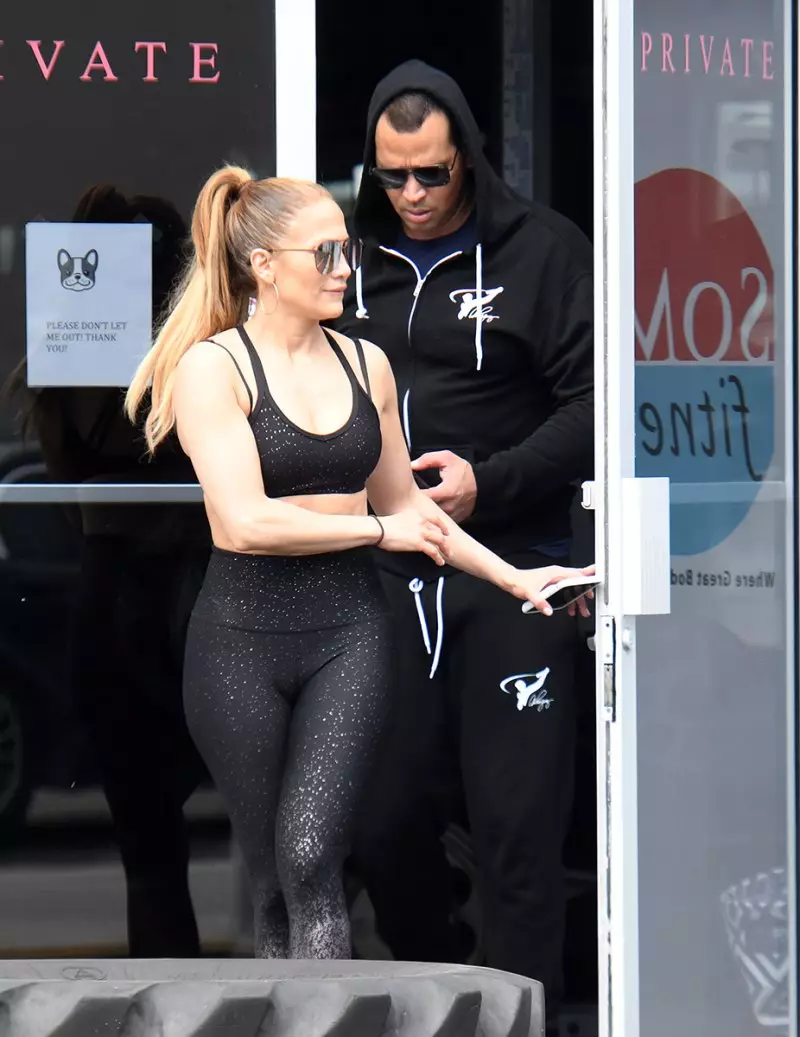 Jennifer Lopez dan tunangannya Alex Rodriguez pergi ke gym