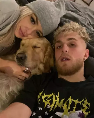 Tana Mongeau Jake Paul ពេលសម្រាក