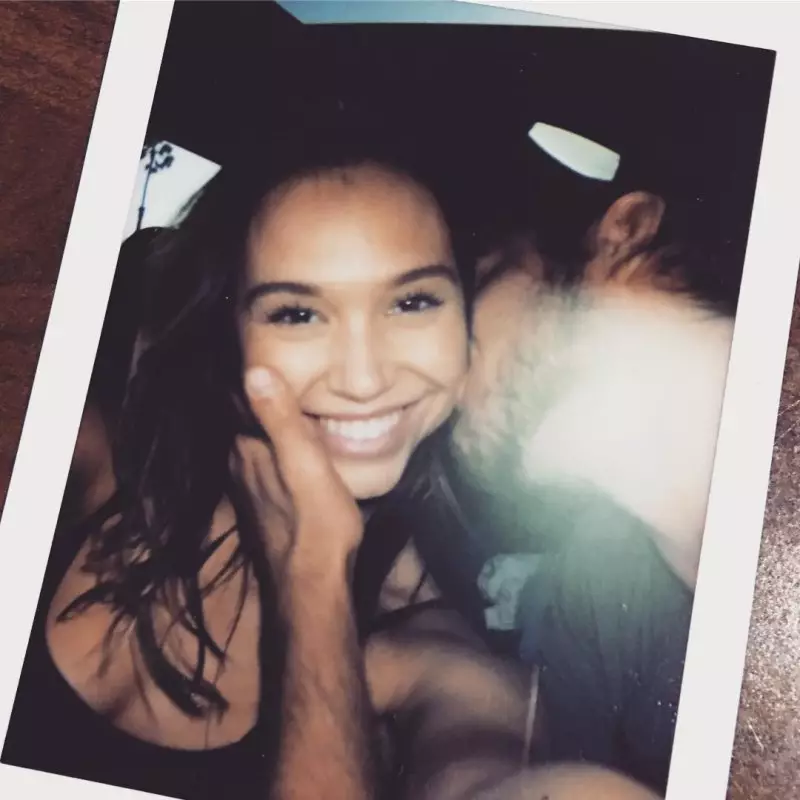 Alexis Ren och Sky Bear