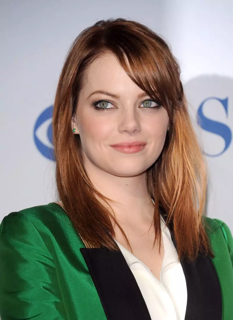 Umbreyting Emma Stone: Myndir af leikkonunni ung til nú 2012