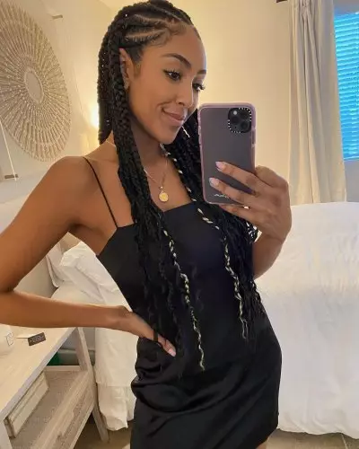 Yon Bote! Bachelorette Tayshia Adams montre nouvo 'Fun Look' li pou rekonpans mizik Ameriken yo