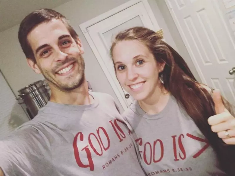 Jill-Duggar-Veste-Sexy-Vestido-para-Derick-Dillards-Graduação