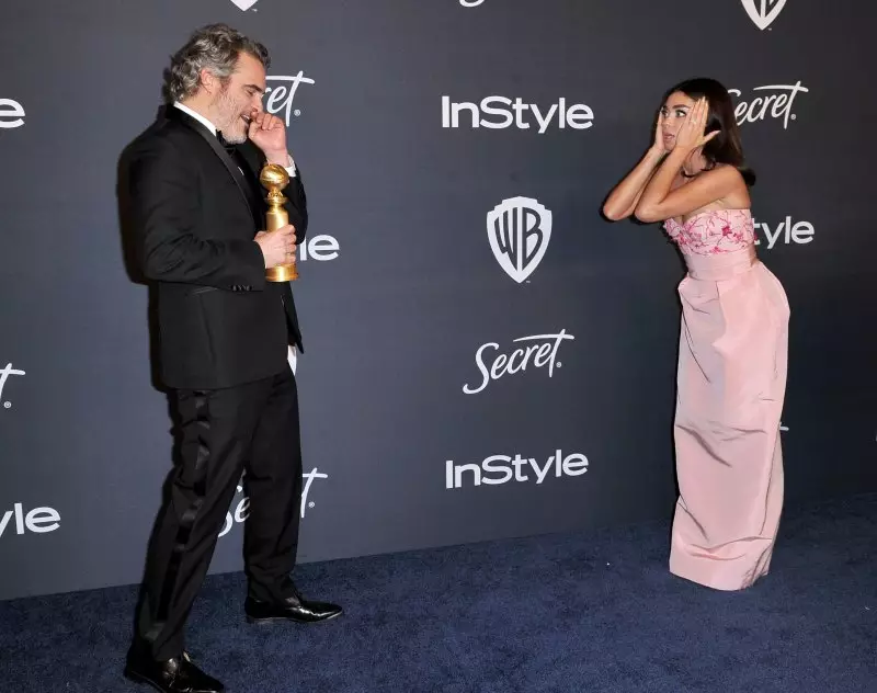 Joaquin Phoenix agus Sarah Hyland Instyle Golden Globes Afterparty