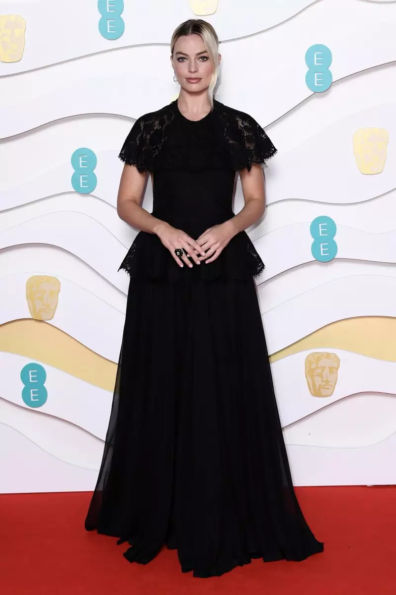 BAFTA Awards 2020 Red Carpet Margot Robbie