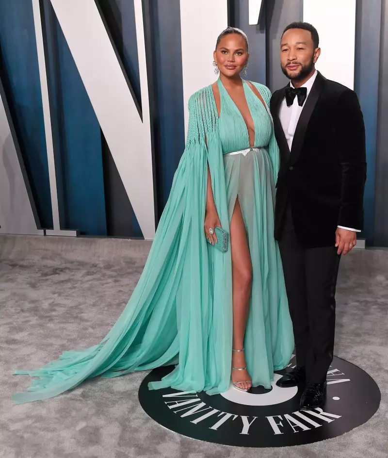 Chrissy Teigen na John Legend Vanity Fair Oscar Ibirori, Abahageze, Los Angeles, Amerika - 09 Gashyantare 2020