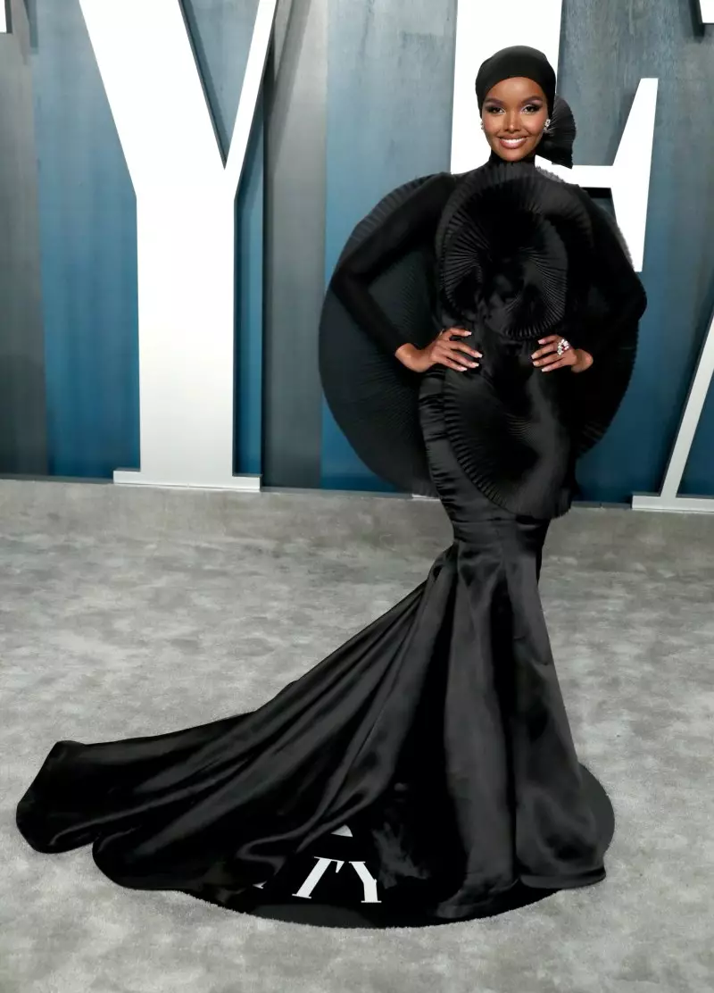 Halima Aden Vanity Fair Oscar Party, Arrivals, Los Angeles, USA - 09 ກຸມພາ 2020