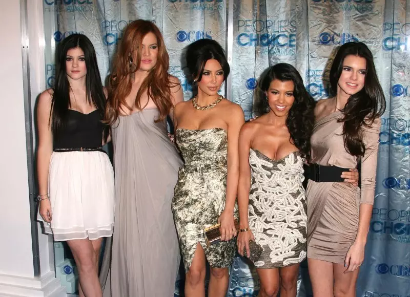 Grianghraif de na Kardashian-Jenners Uile le Chéile: Kim, Kylie, Khloe Kourtney Kendall