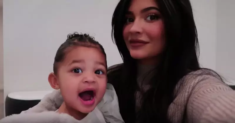 Kylie Jenner és Stormi House Tour karácsony