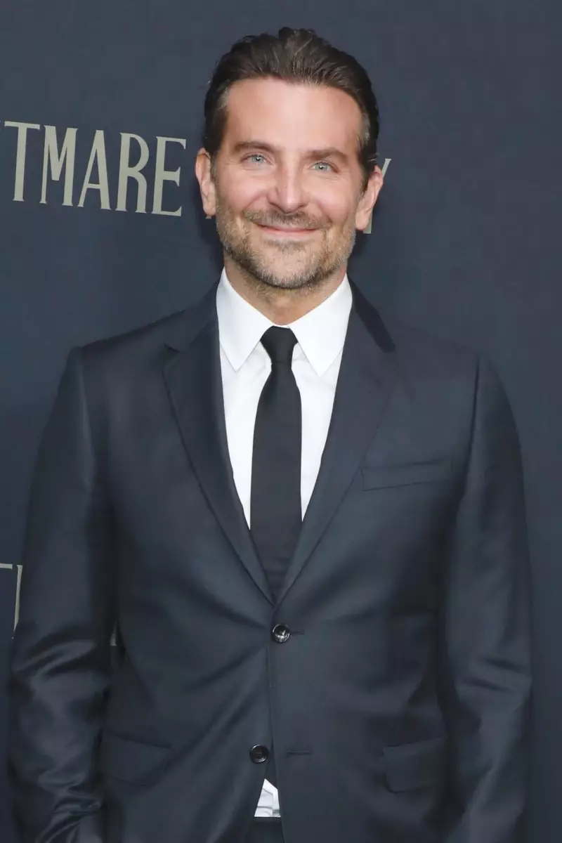 De la „Sex and the City” la Acum! Vezi Transformarea totală a lui Bradley Cooper de-a lungul anilor