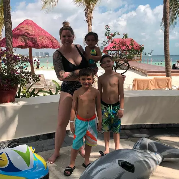 Εικόνες με μπικίνι Kailyn Lowry: Το αστέρι «Teen Mom 2» ποζάρει στις διακοπές 14482_4