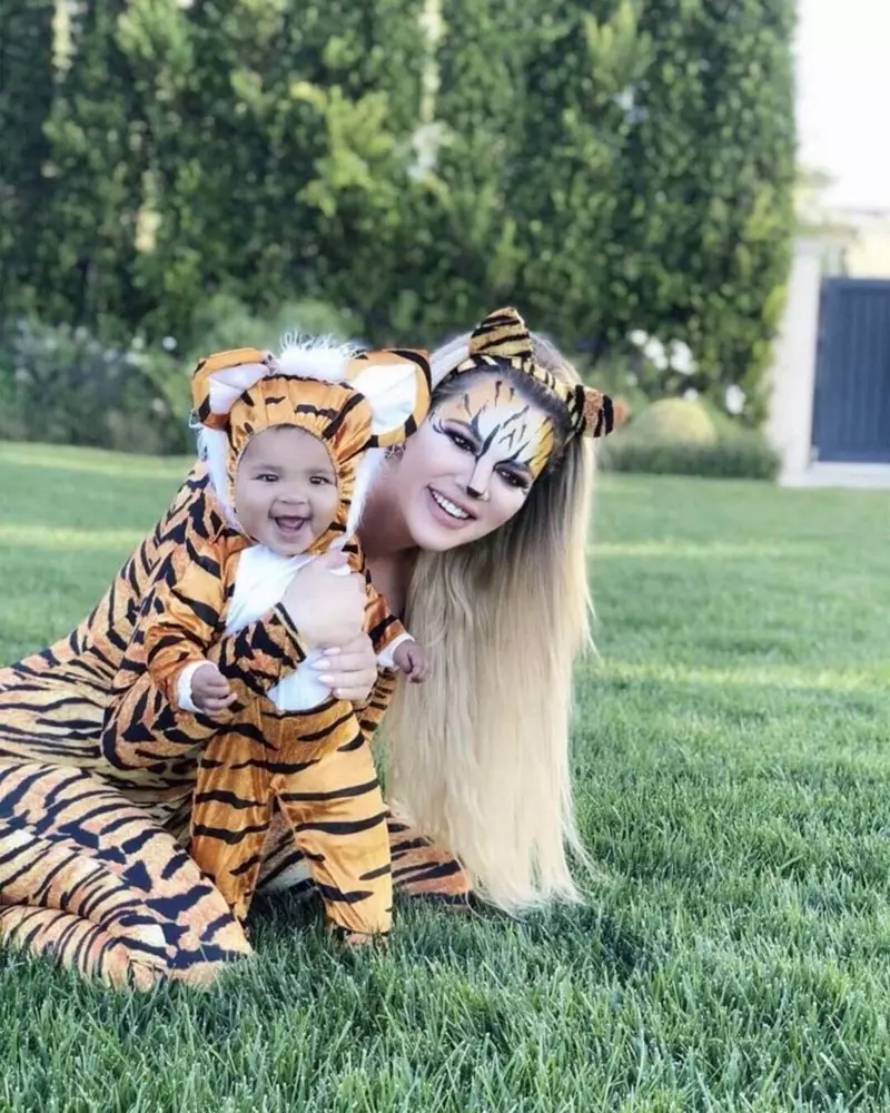 Akanjo Halloween taloha nataon'ny Kardashian Kids