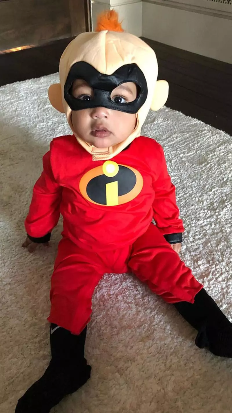 Kardashian Kids se Past Halloween Kostuums