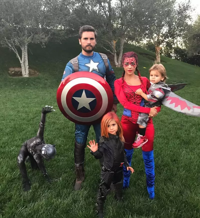 Akanjo Halloween taloha nataon'ny Kardashian Kids