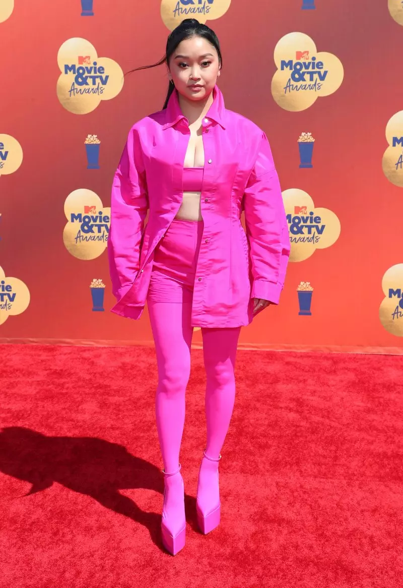 Sterren verbijsterd over de MTV Movie and TV Awards 2022 Rode loper: bekijk foto's van hun outfits!