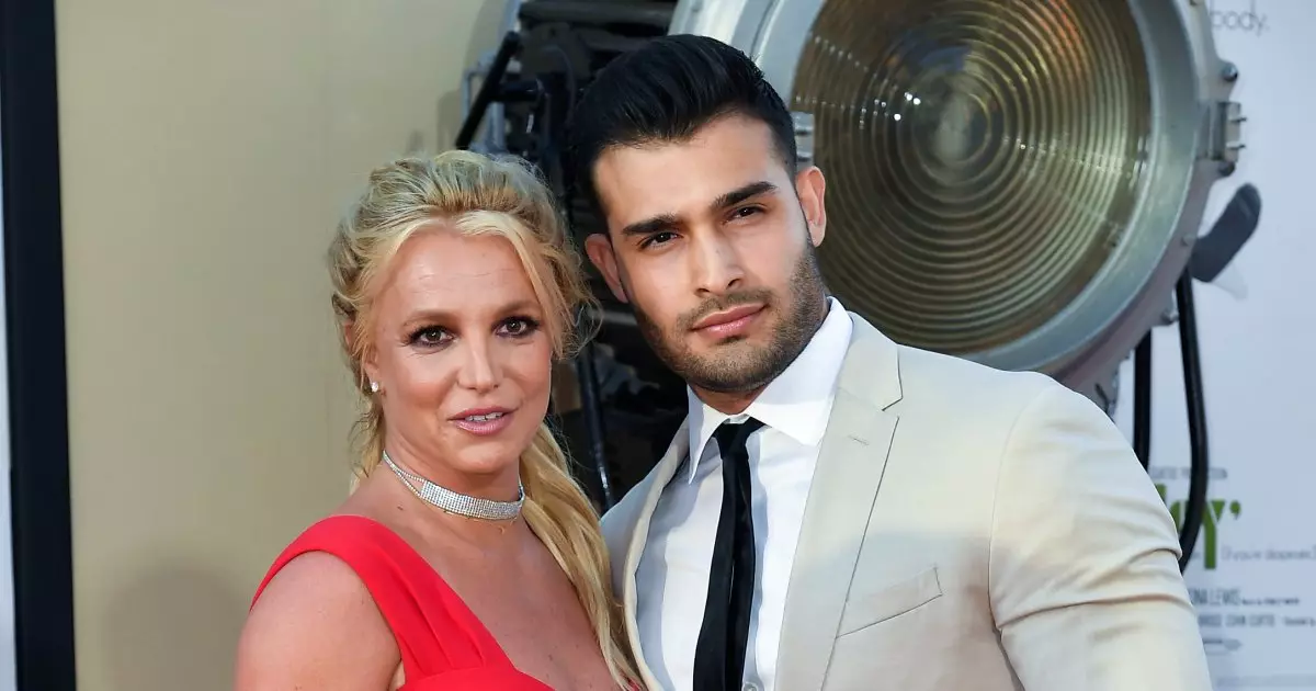Britney Spears ja abikaasa Sam Asghari: kuidas nad kohtusid?